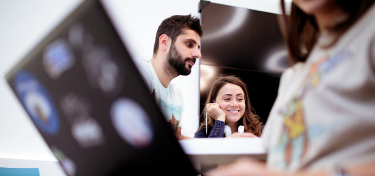 Cariere si Joburi Alatura-te echipei eMAG